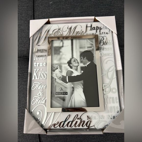 Malden | Accents | Malden Silver Wedding Photo Frame | Poshmark